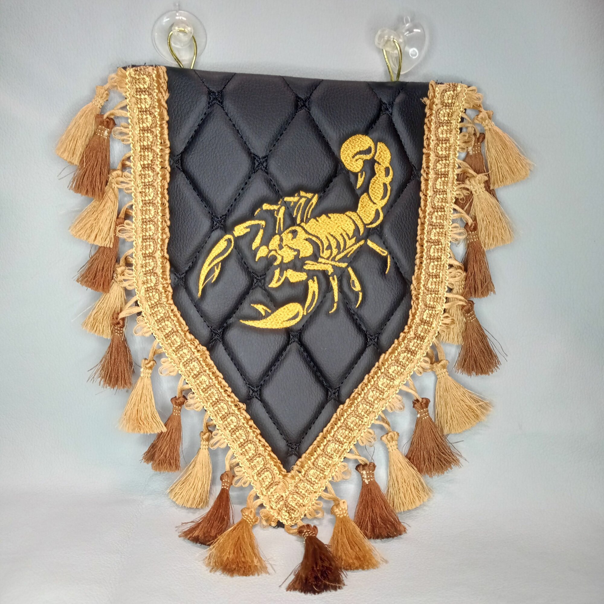 Вымпел "Скорпион", на присосках, эко-кожа. Вышивка