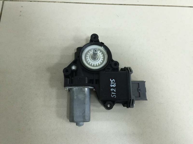 Моторчик стеклоподъемника Peugeot 408 2012 кат.номер: 9677863480