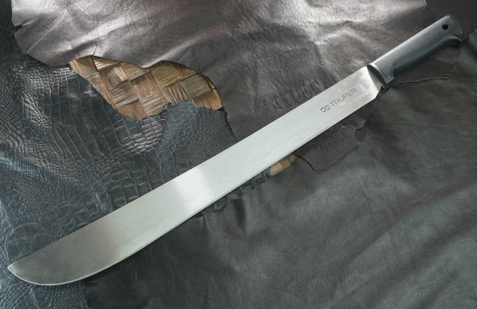 Мачете Truper 510 мм, рукоять черный пластик