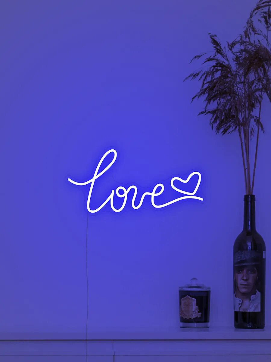 "Love" неоновая лампа, светильник