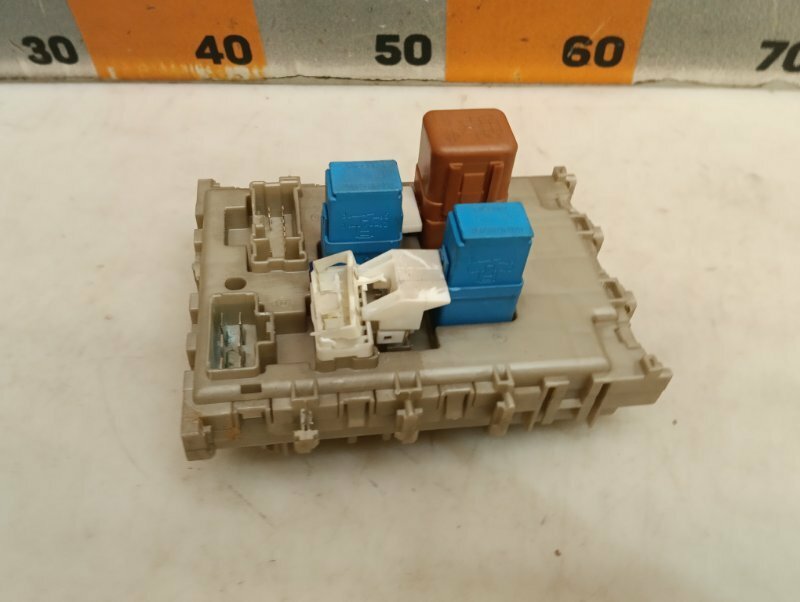 Б/У Блок предохранителей салонный Nissan Almera 2001 N16 378295 NISSAN арт. 243505M300