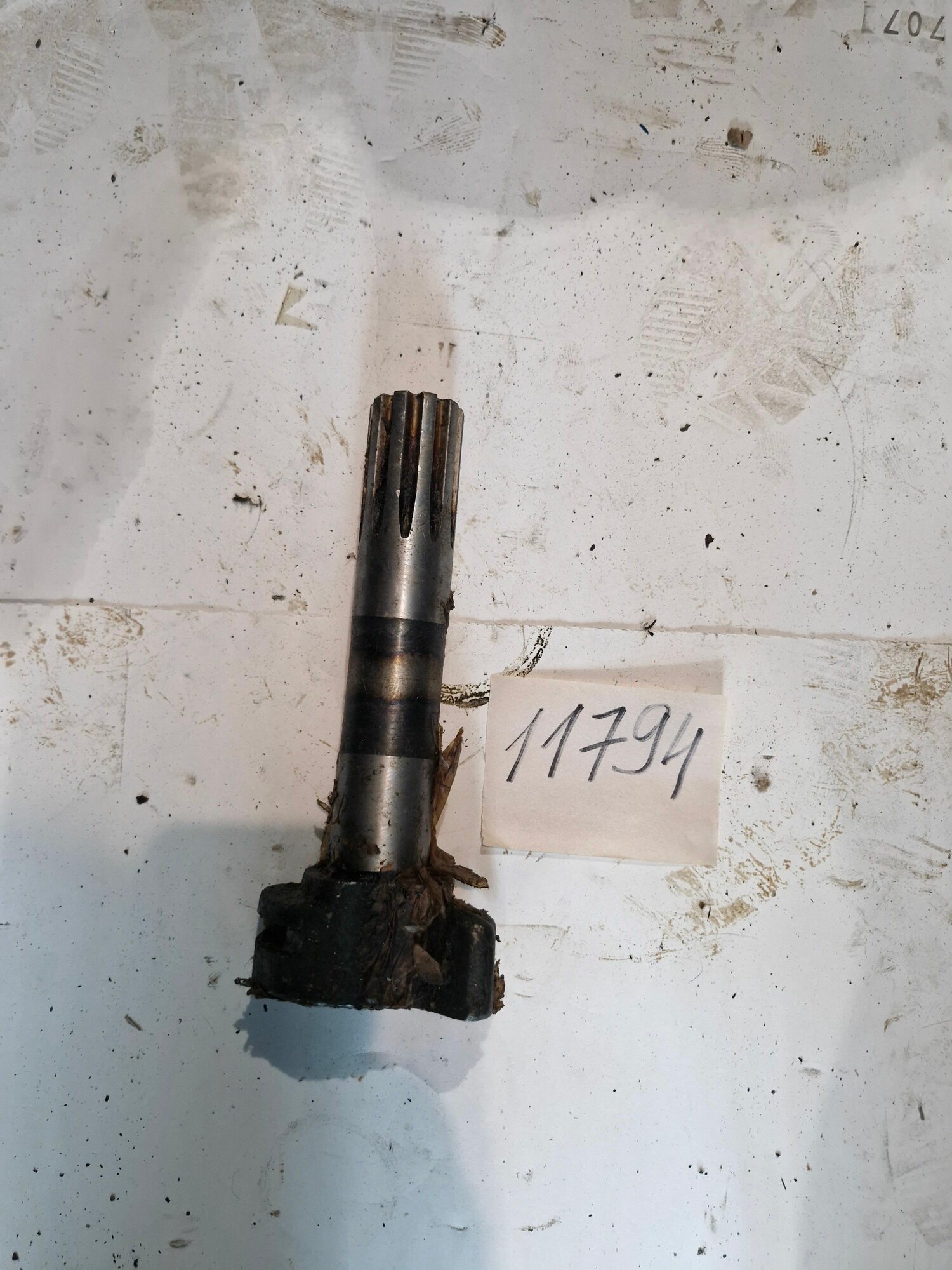 Кулак разжимной колодок тормозных передних МАЗ