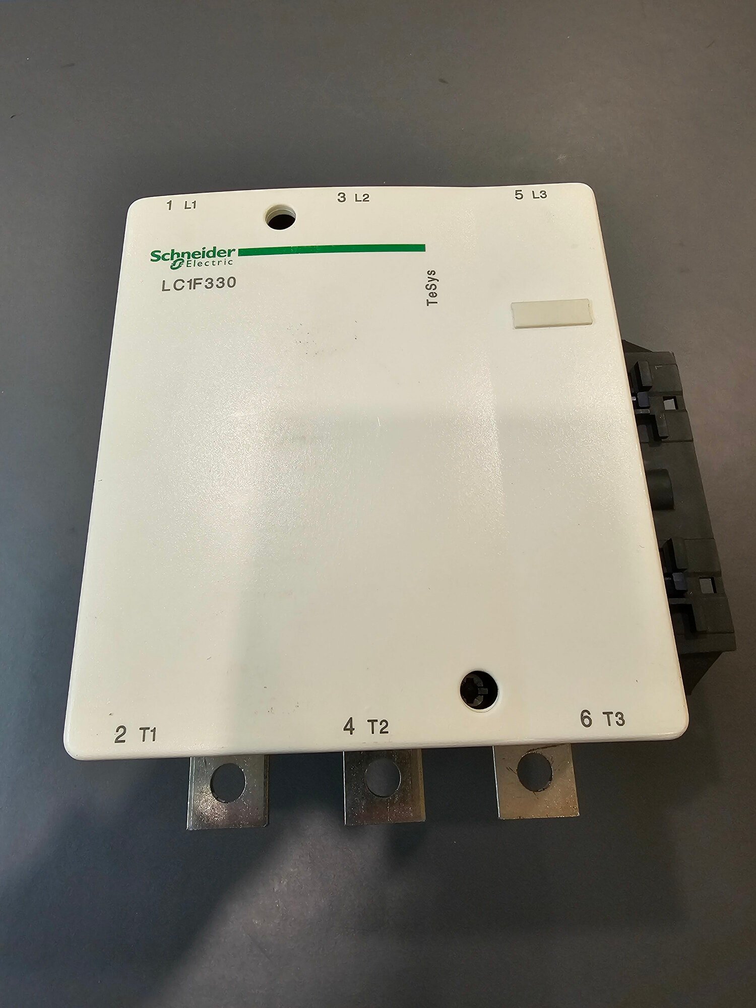 Контактор Schneider Electric Tesys LC1F 3P 330А 400/без катушкиВ AC 160кВт