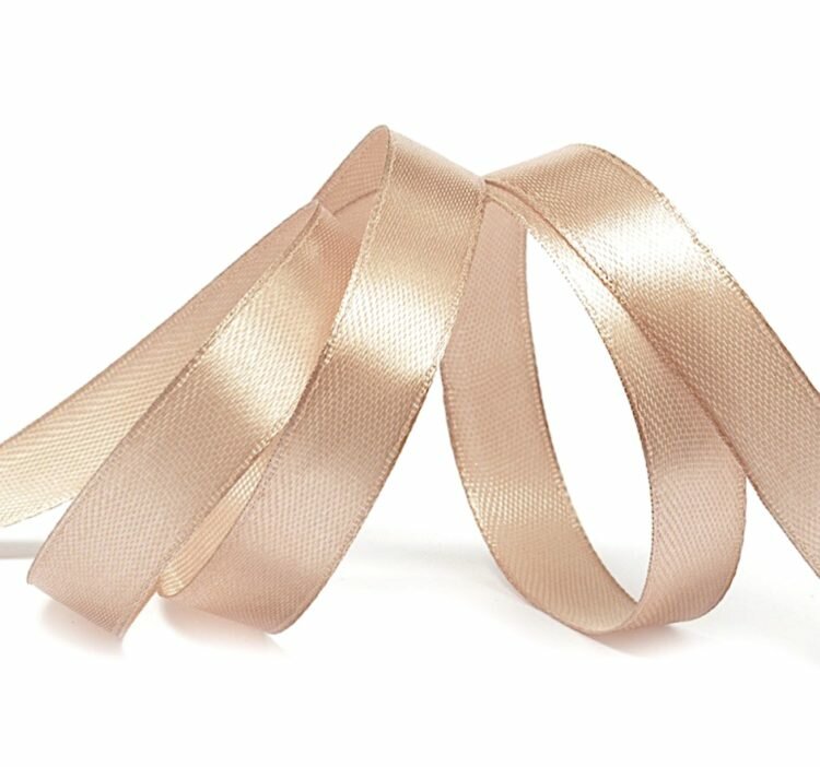 Лента атласная 3/4 (20мм) цв.3125 бежевый уп.27,4 м