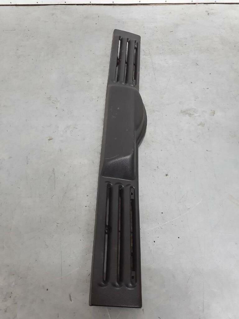 Накладка крышки багажника Land Rover Range Rover 2 1998