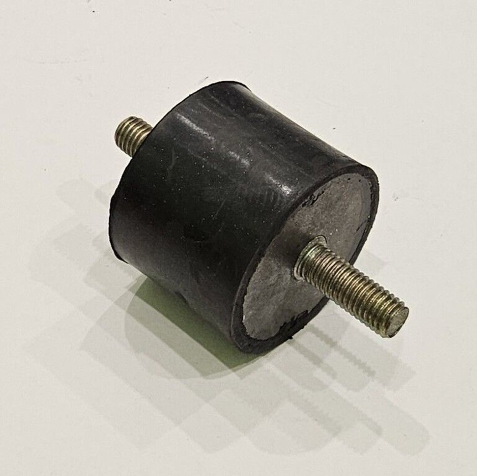 Амортизатор Kimoto для виброплиты Champion PC5431F, резина, 52х40 мм