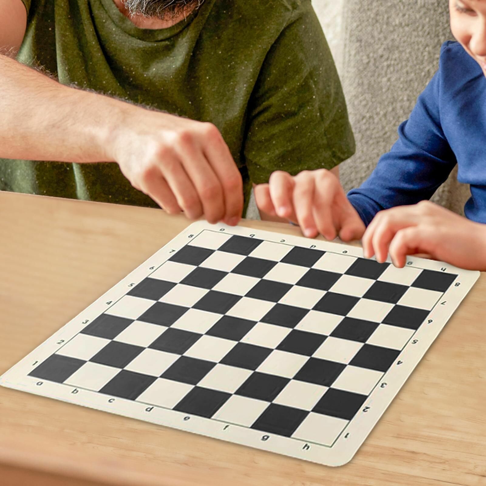 Дорожная шахматная доска виниловая утолщенная 64 клетки, складная доска для игры в шахматы и шашки, компактный набор для путешествий и обучения детей