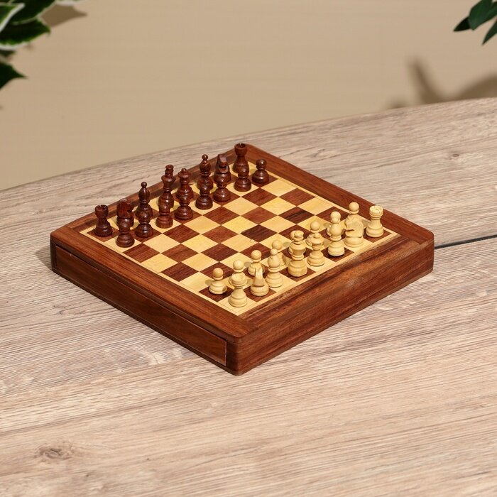 Шахматы магнитные, 20.5×20.5×3.5 см, дерево шишам