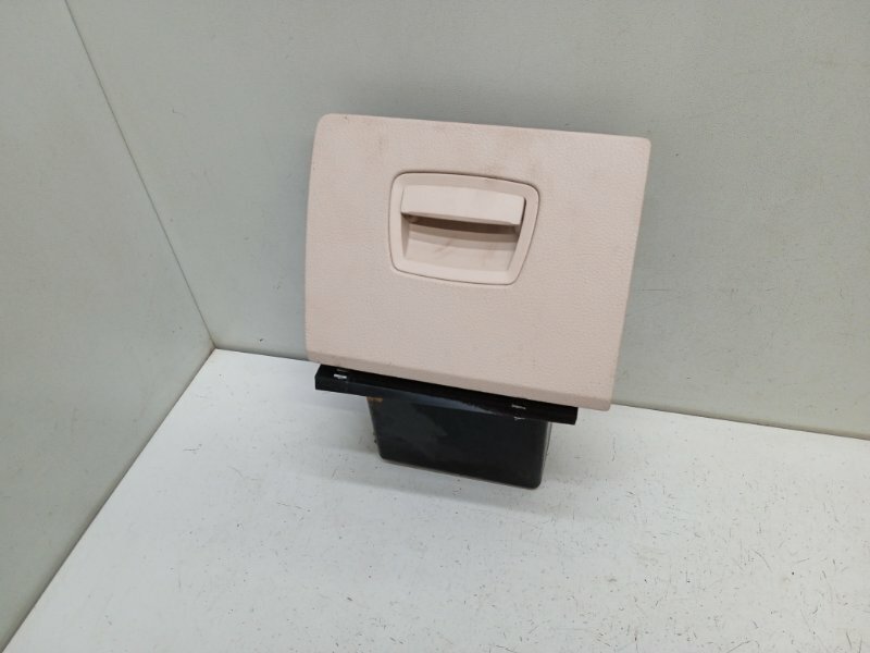 Б/У БМВ 7 Ф01/Ф02/Ф04 Бардачок BMW 7-Series 2011 F01/F02/F04 Лев. 198814 BMW арт. 51169143958, 51459183129