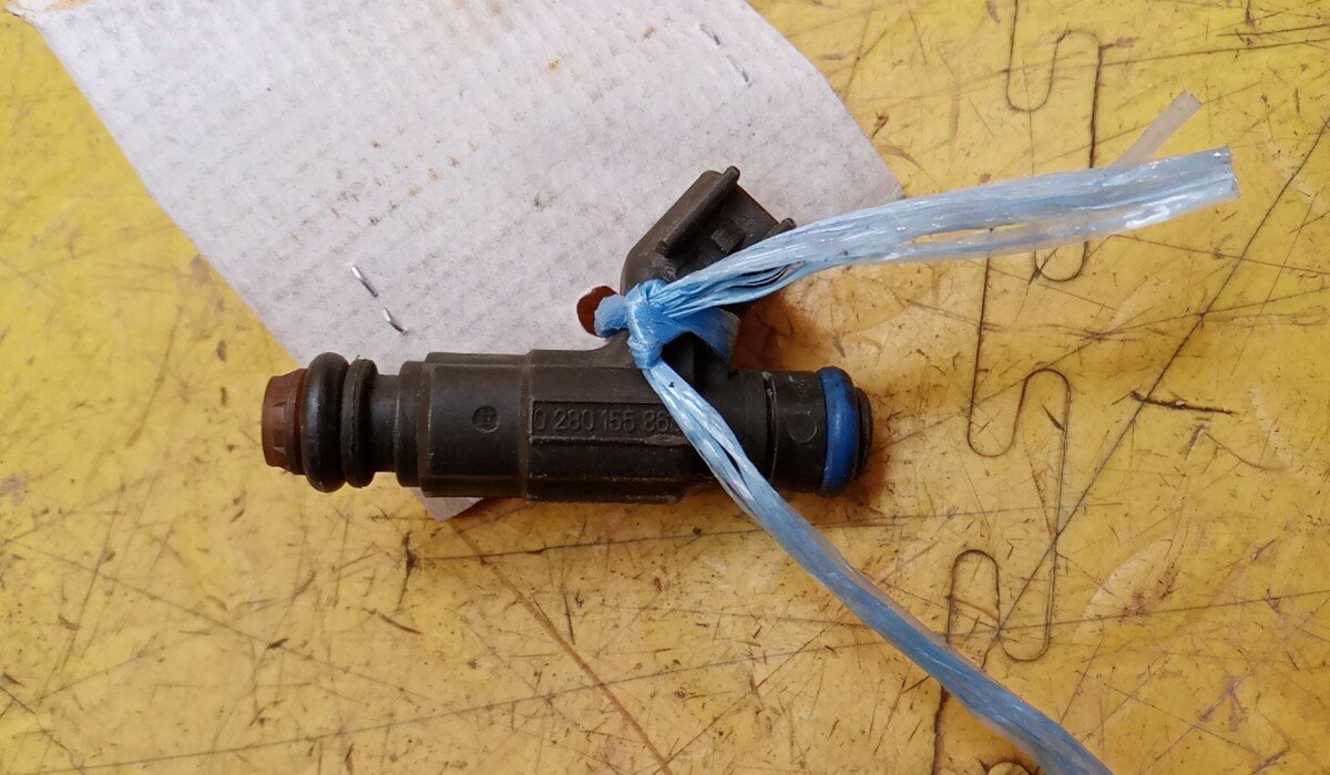 Форсунка инжекторная электрическая S-TYPE Jaguar 0280155863