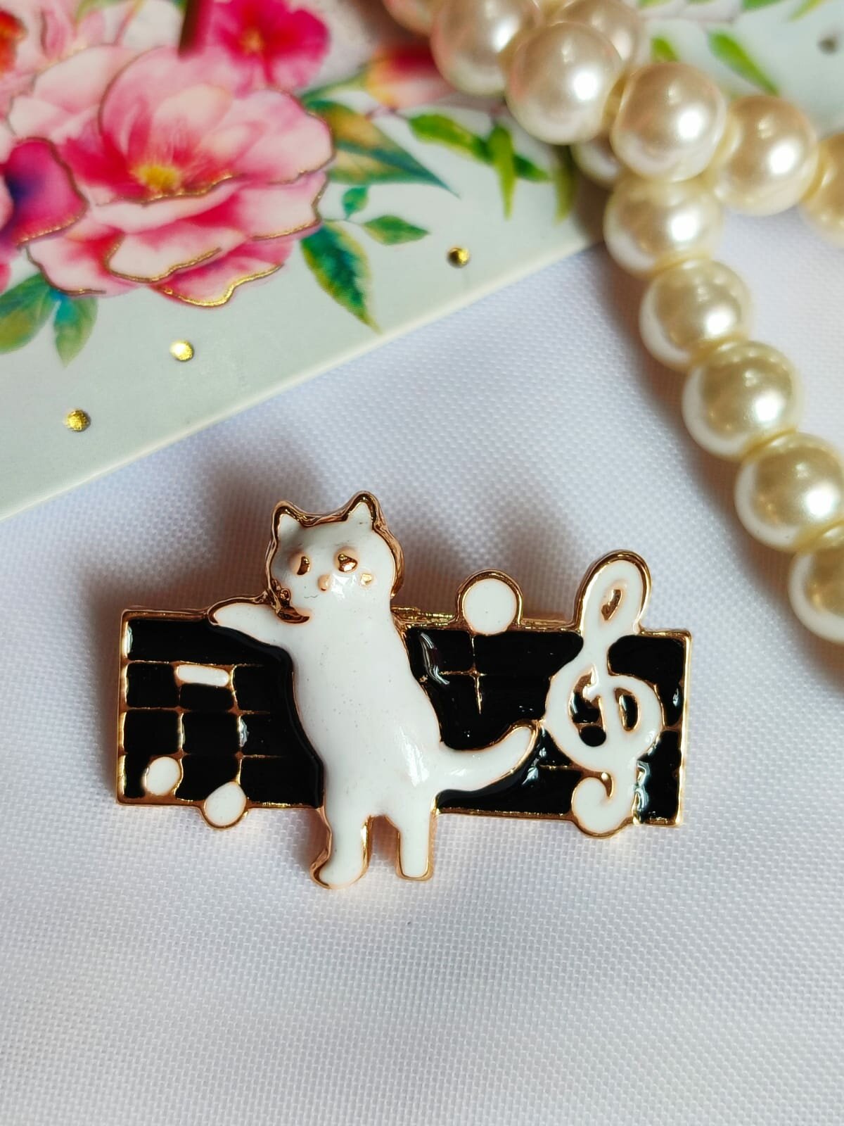 Брошь, эмаль