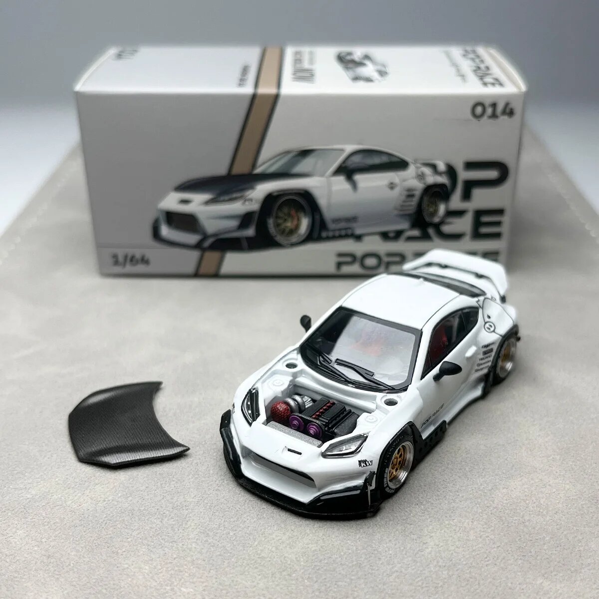 POPRACE 1:64 GR86 белая модель автомобиля