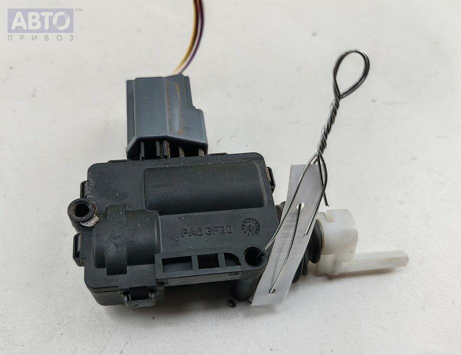 Активатор (привод) замка лючка бака Ford Focus 2 (2004-2010)