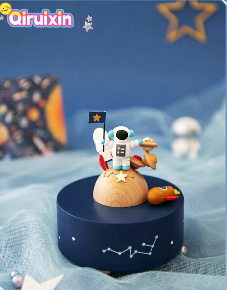 Музыкальная шкатулка астронавта