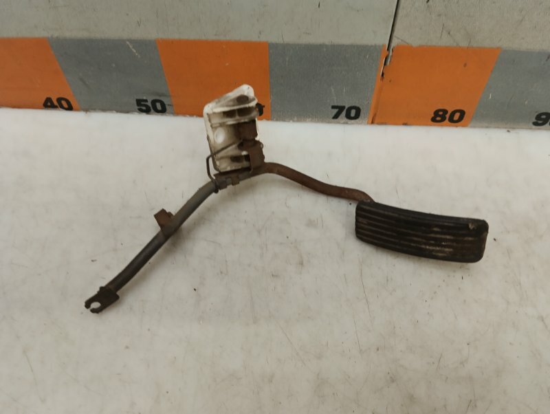 Б/У Опель Корса B Педаль газа Opel Corsa 1999 B, S93 299430 OPEL арт. 3517889370