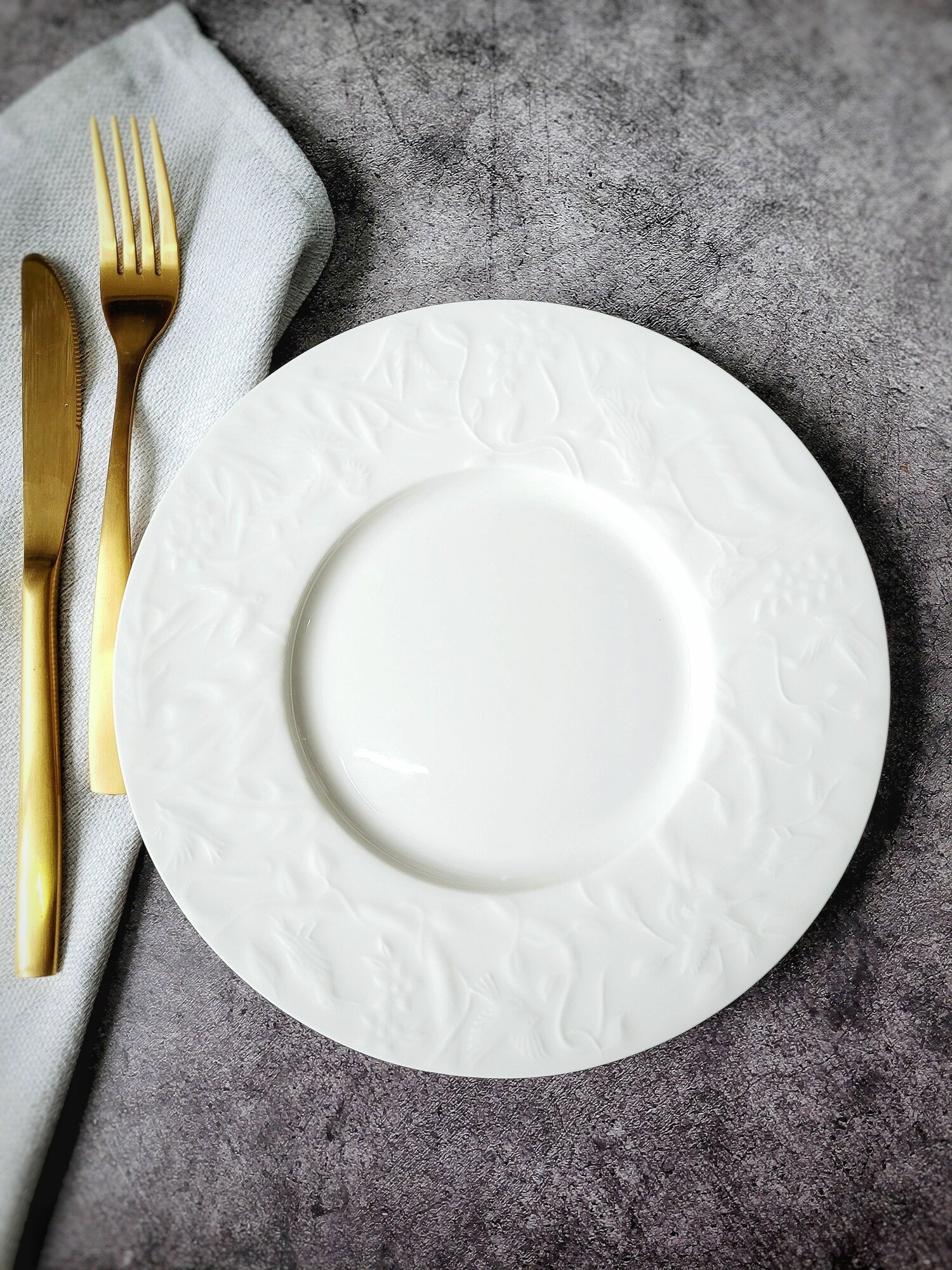 Тарелка основная, белая матовый борт Porland "Feniks Alumilite" 1 шт, 22 см, с рисунком. Ударопрочный, профессиональный фарфор, для закусок, основных блюд, десерта, горячих блюд.