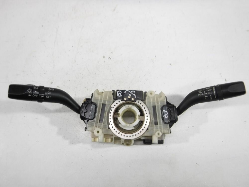 Подрулевой переключатель Mazda 6 GG GJ6E661B1A