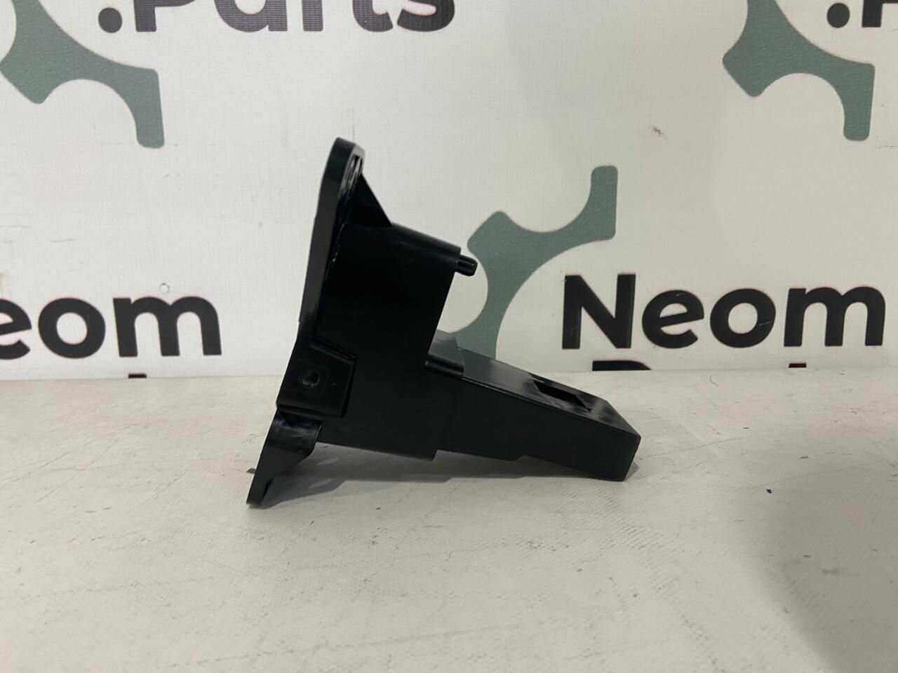 Кронштейн фары левой для Haval Jolion 2021-наше время, Neom.Parts