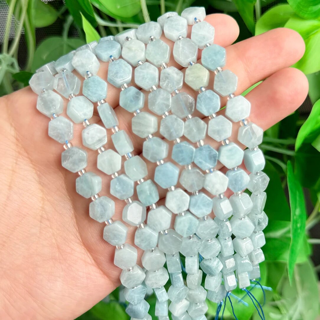 Шестигранные бусины из камня Апатит, Аквамарин, Аметист xilitata Aquamarine