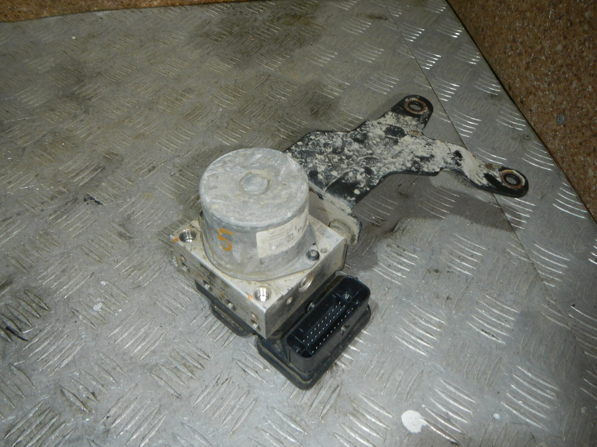 Б/У Блок ABS (насос), KIA (Киа)-CEED (12-18) KIA CEED (12-18) С кронштейном. Без видимых повреждений. 597478 Hyundai-KIA ...