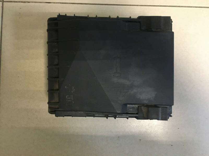 Блок предохранителей Volkswagen Jetta 1K 2006-2011