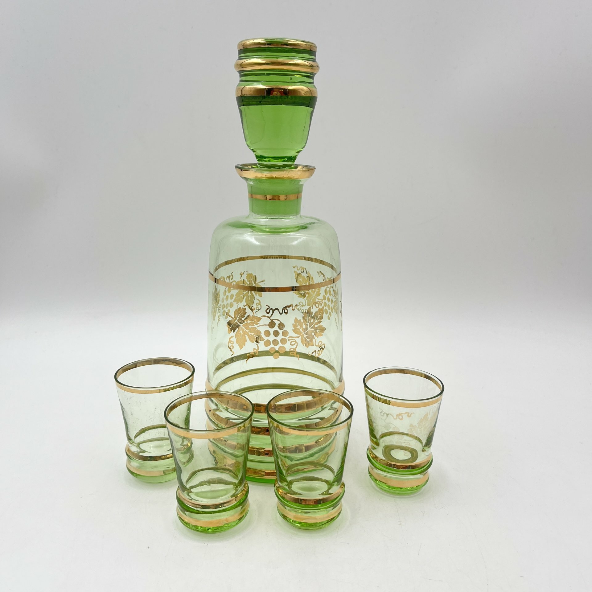 Набор для подачи крепких напитков на 4 персоны