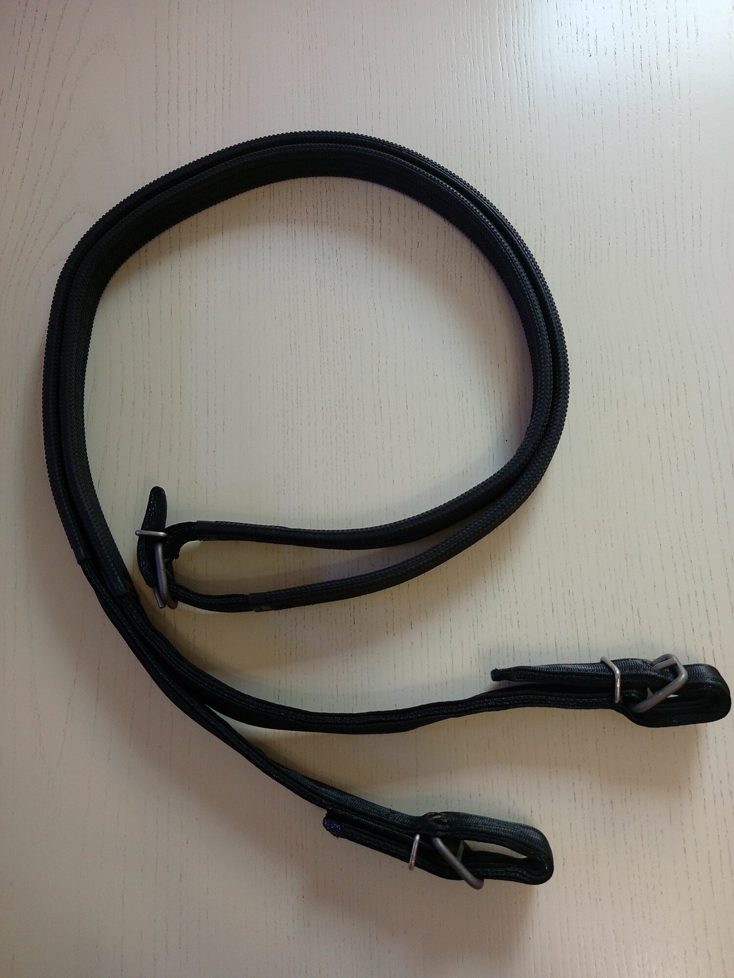 Повод спортивный с резиновыми вставками, широкий, 2.5-2.55 м