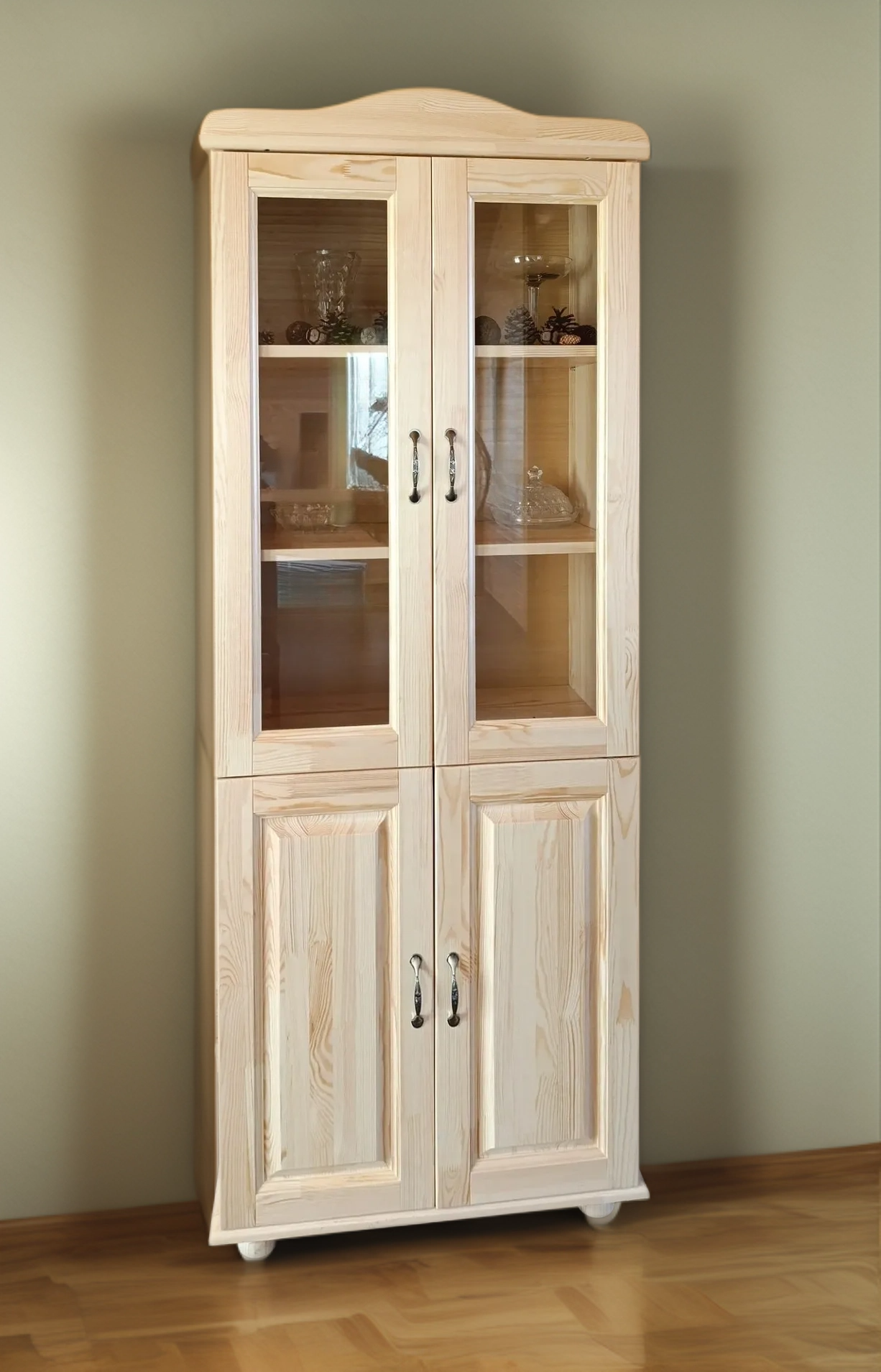 Буфет для дачи и дома ММК-Древ "Форест 2217" 70*182*35 см, лак, массив сосны.