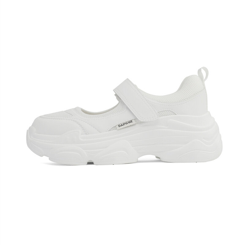 Кроссовки Daphne