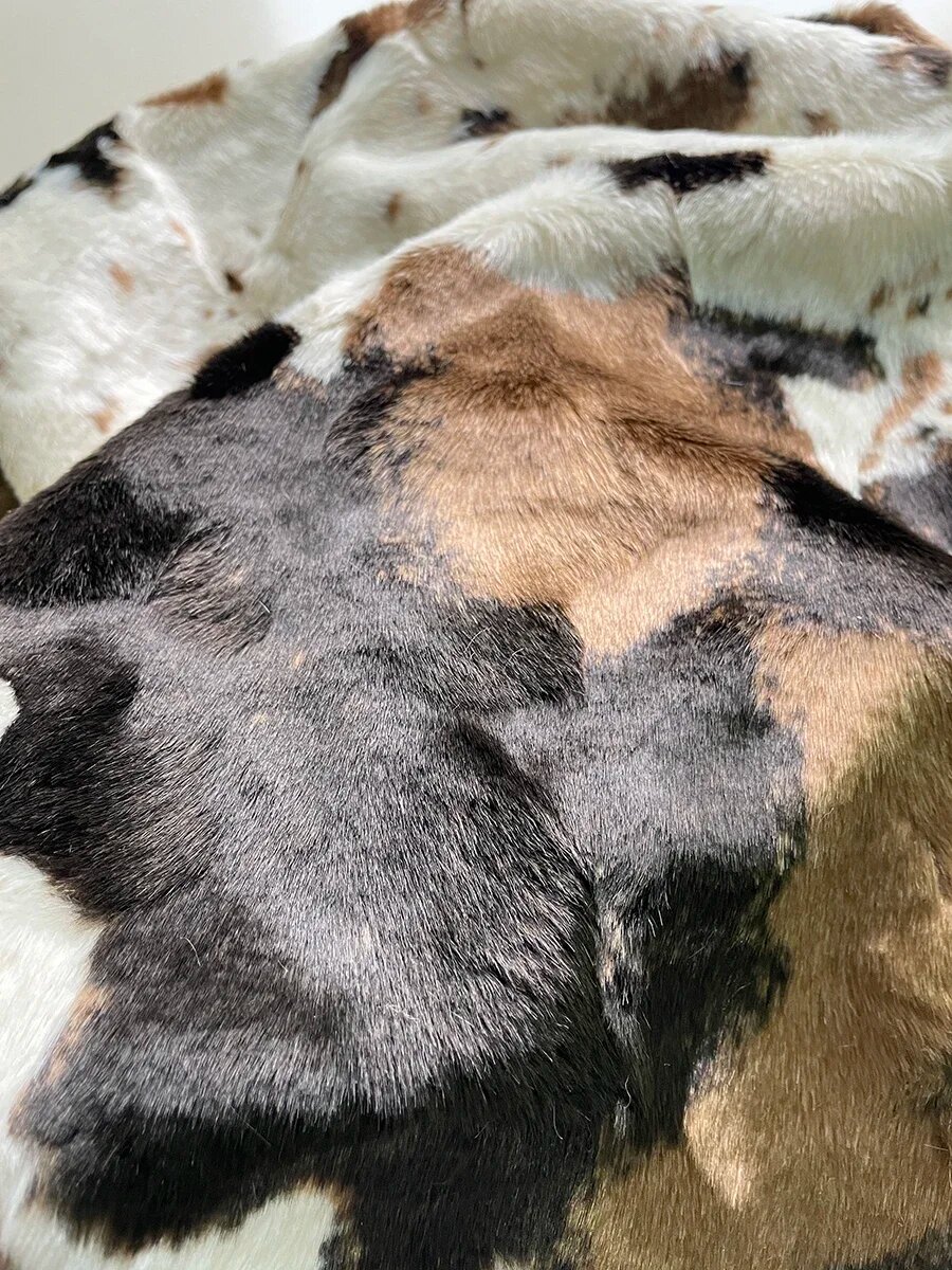 Короткая плюшевая ткань с принтом коровы 100cm x 160cm, Coffee brown white