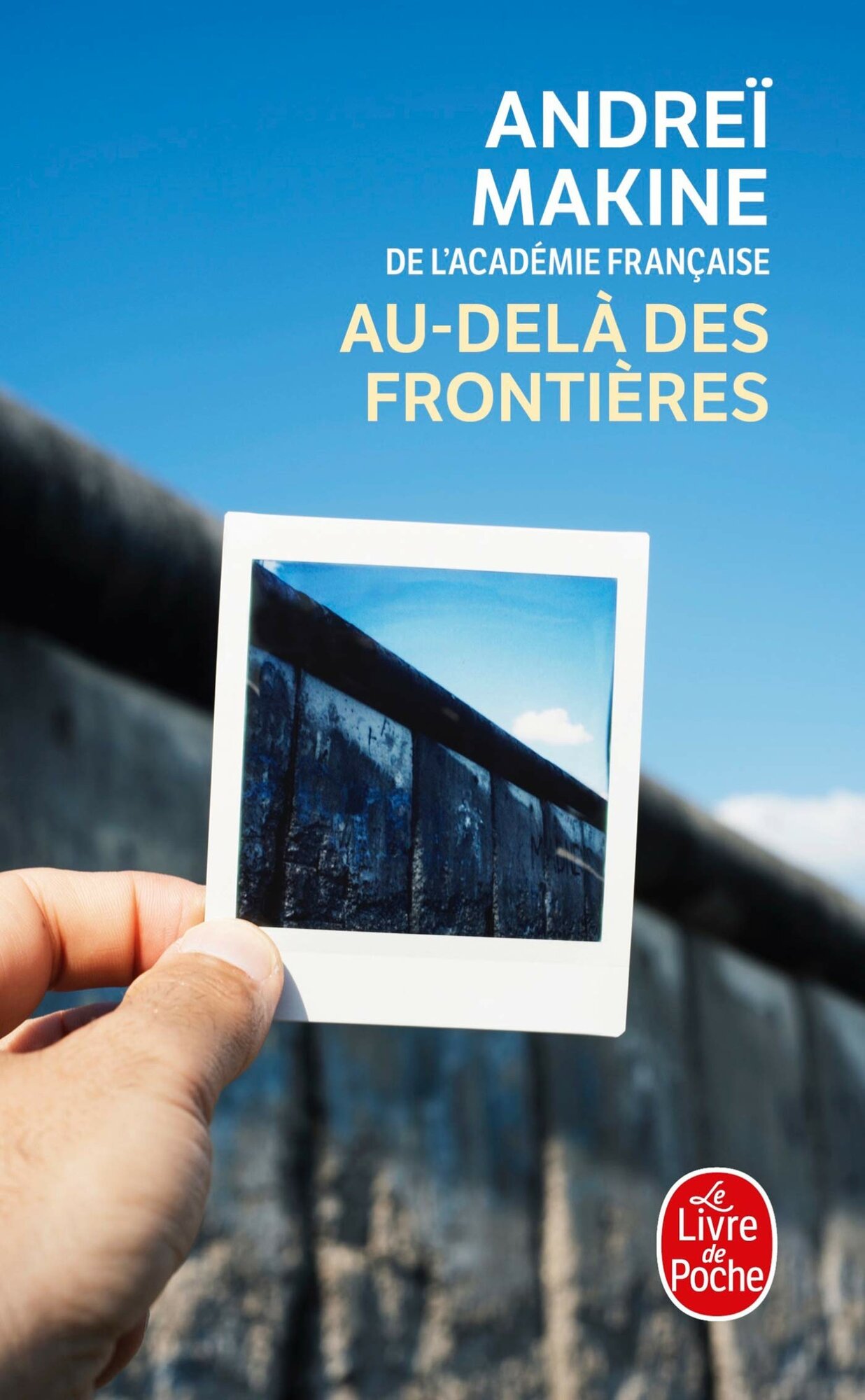 Au-Dela Des Frontieres / Makine A. (книга на английском)