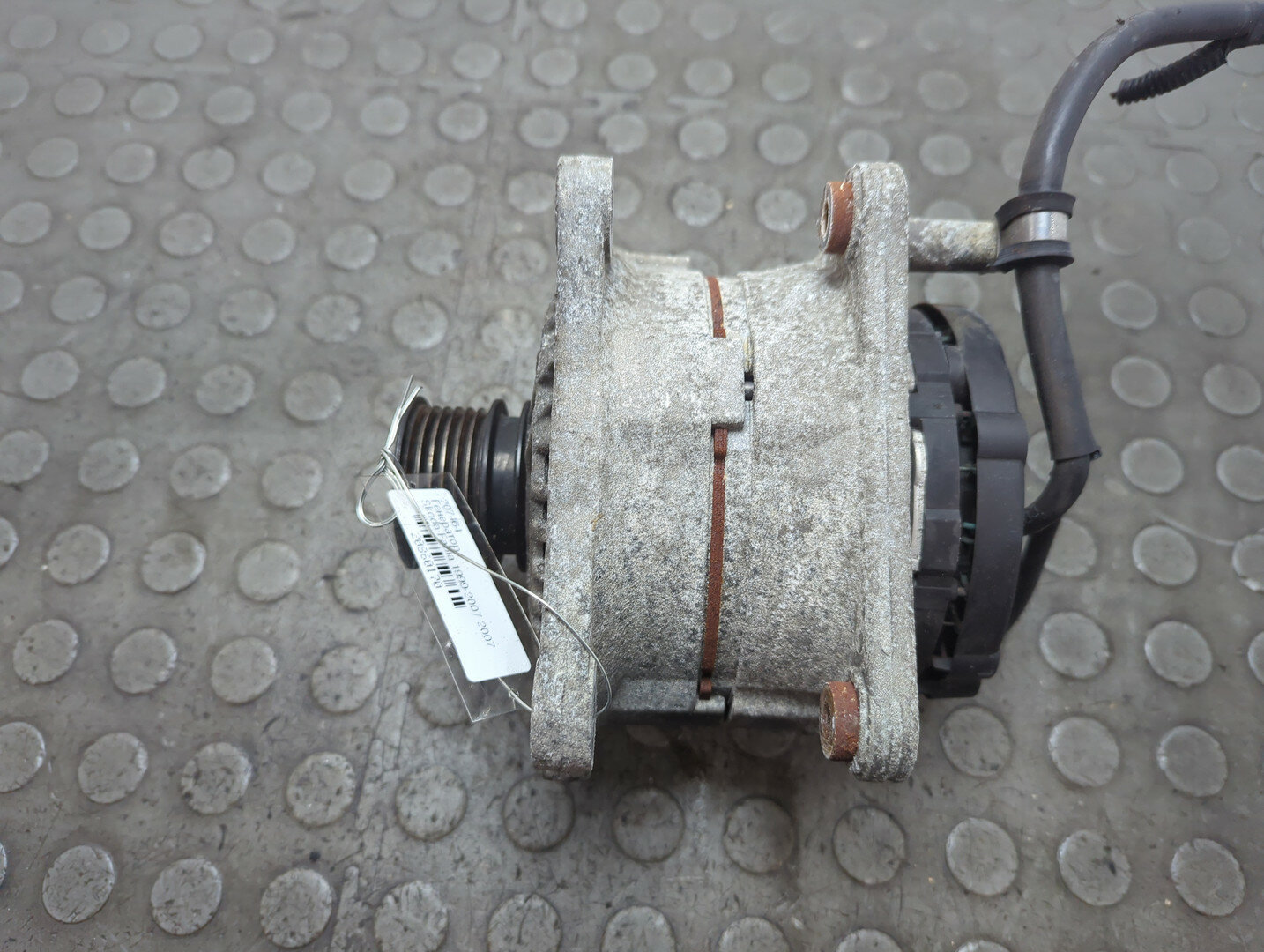 Генератор Skoda Fabia Б/У