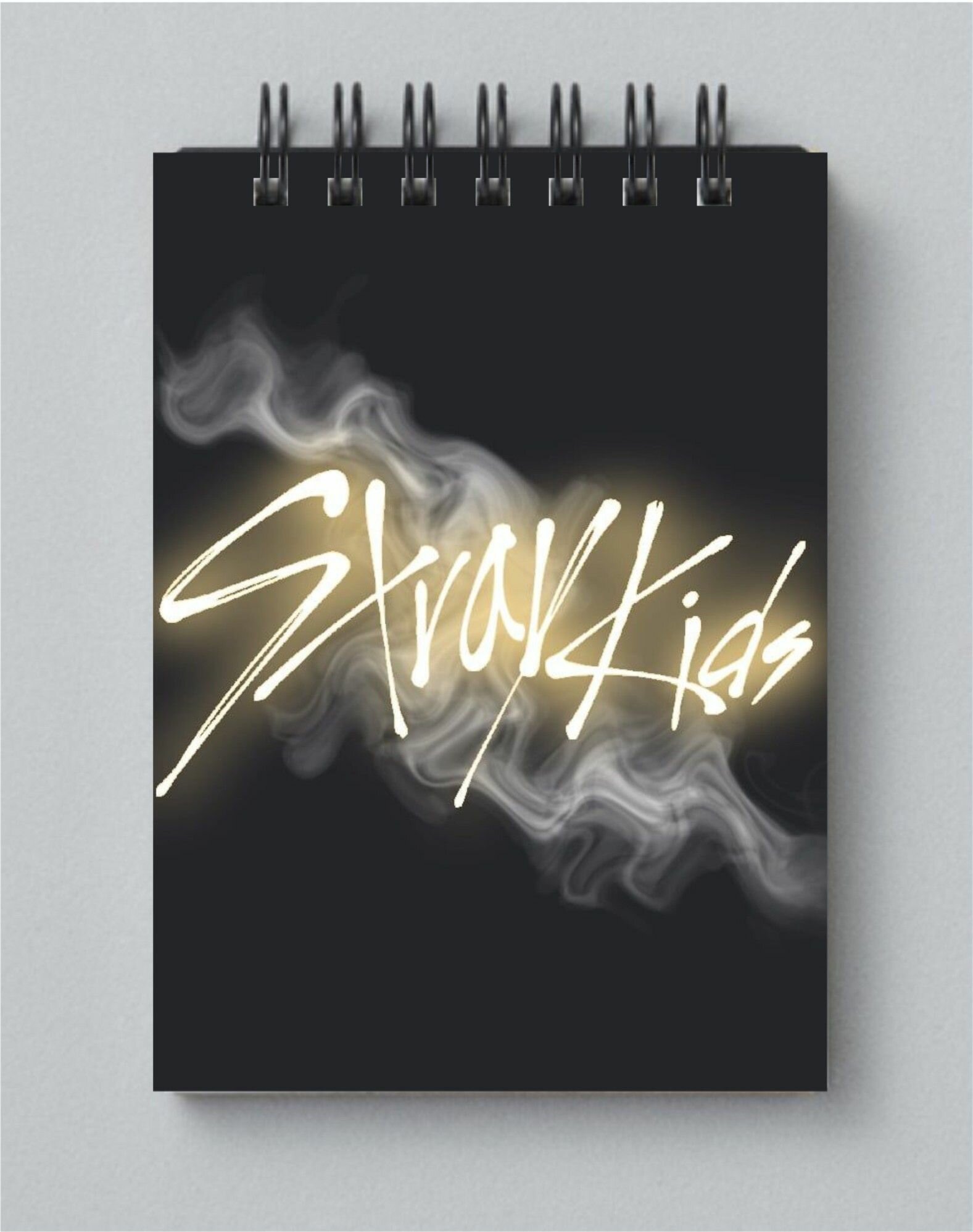 Блокнот формата А6 "Stray Kids"
