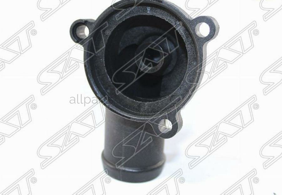 SAT ST-03C121121D Корпус термостата Audi A3 03-13 / Skoda Octavia 04-13 BLG; BMY; BTS; CAVD; CAVG; CAXA; CAXC; CDGA; CFNA; CLPA