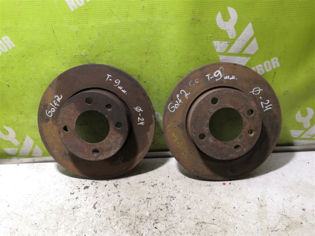 Диск тормозной передний не вентилируемый VW Golf 2 Jetta 2 83-92