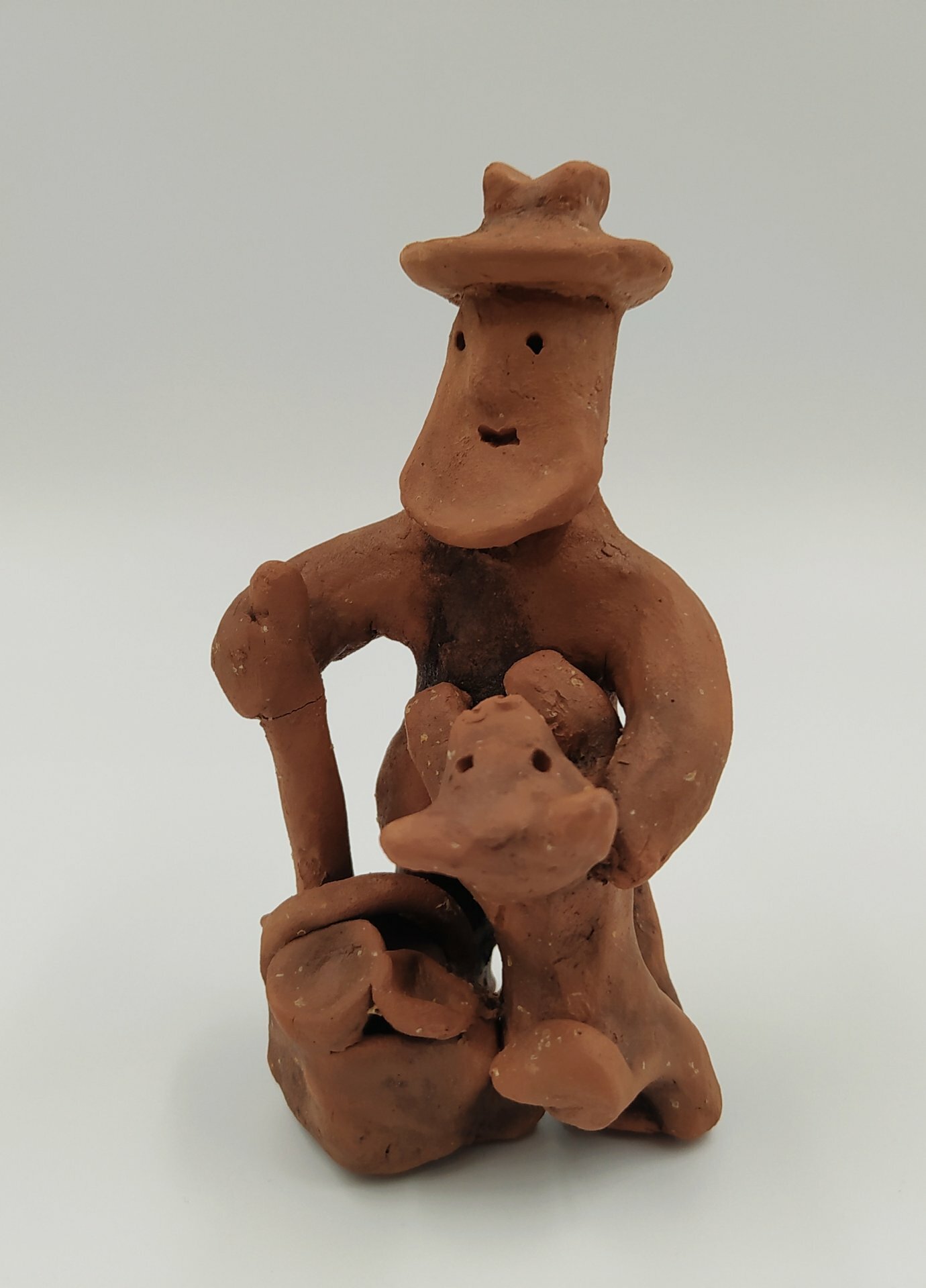 Игрушка каргопольская "Дед с собакой", подпись мастера "О. Ш.", глина, лепка, СССР