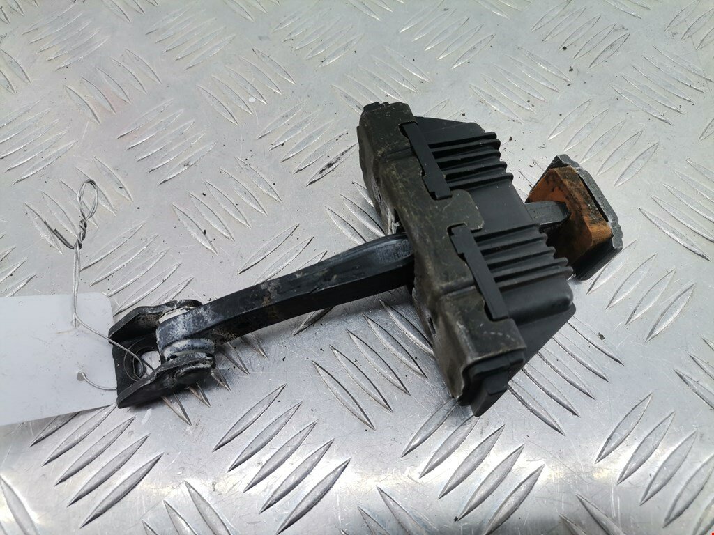 Ограничитель открывания двери передней BMW 3-Series (E90/E91/E92/E93) 51217259243 арт. 1782512