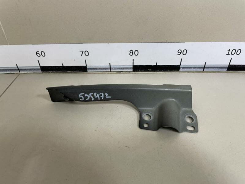 Кронштейн крепления крыла Volkswagen Tiguan 2017 кат.номер: 5NA821429A