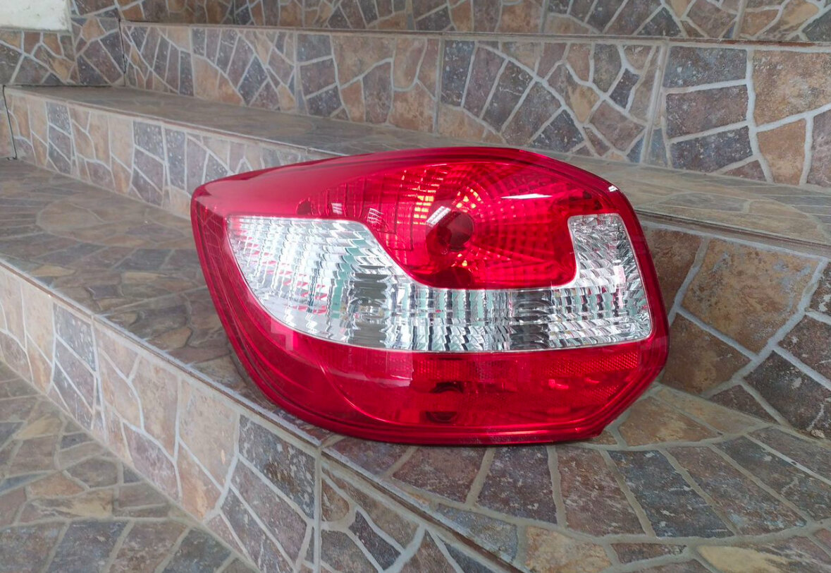 Фонарь LADA Granta/Лада Гранта лифтбек задний левый (аналог)