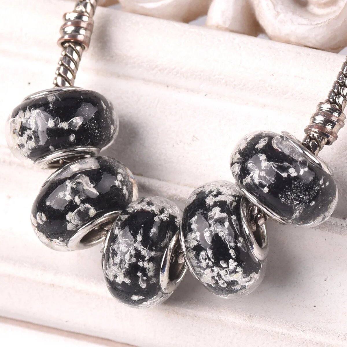 Бусины из муранского стекла Black & Silver 5 шт.