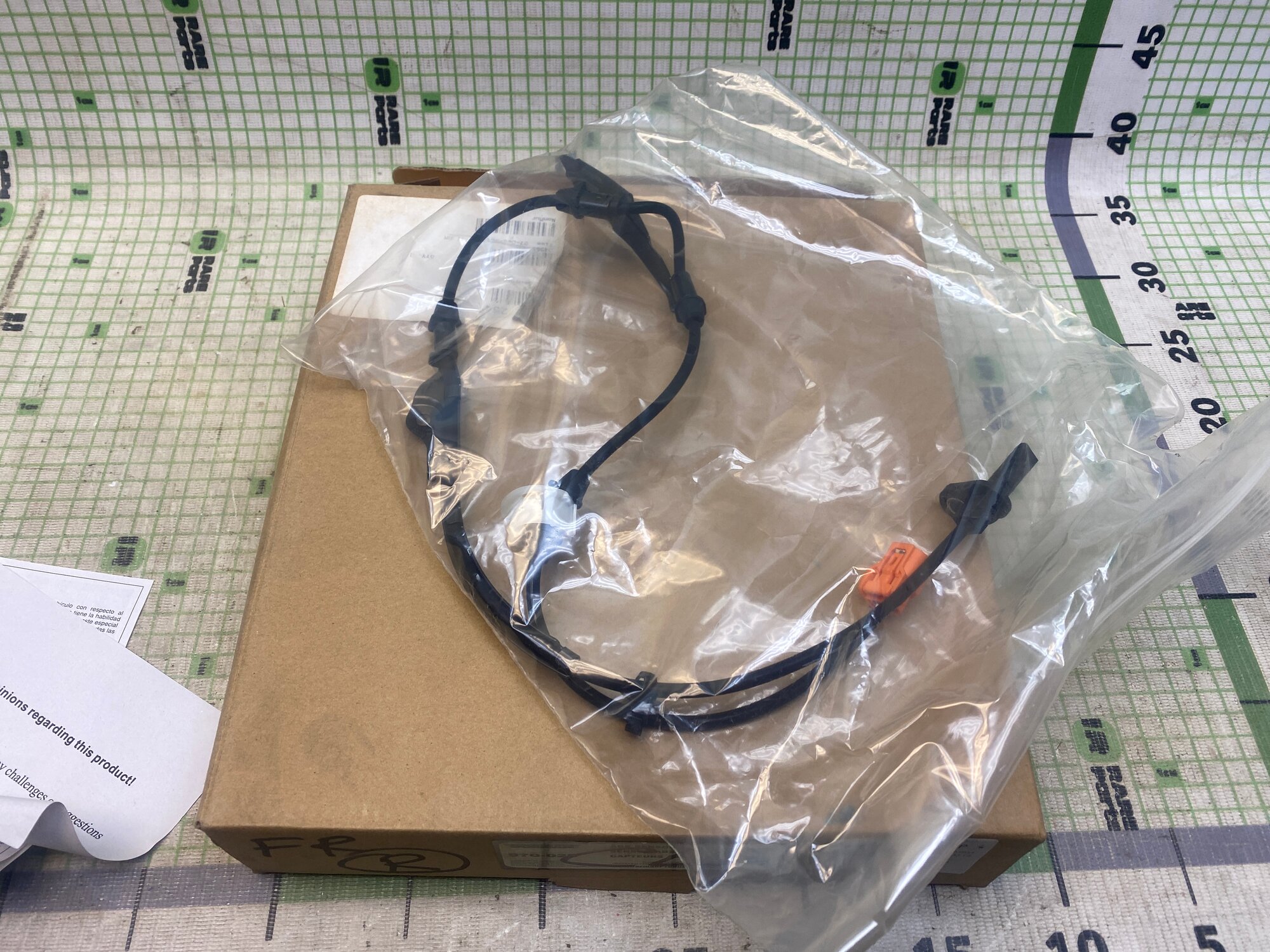 Датчик ABS передний правый для Honda Accord