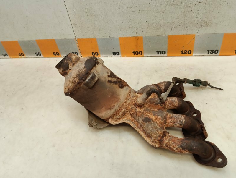 Б/У Без катализатора, 1.6 Коллектор выпускной Ford Focus 2006 2 379861 FORD арт. 1855297