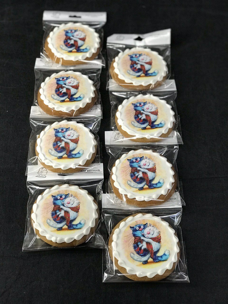 Пряник "Петровский Кееpsake. Сувенирный 1" Коты любовь