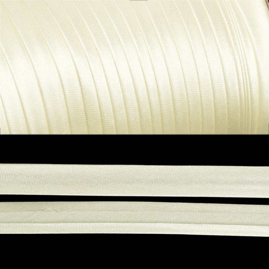 Косая бейка атласная 15мм F102 молочный уп.132 м