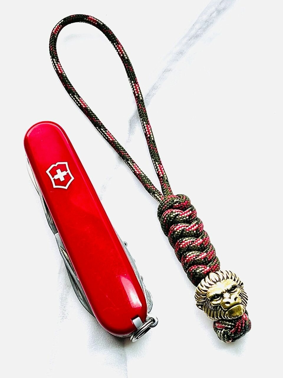 Темляк для ножа из паракорда с латунной бусиной "Горилла Кин Конг"