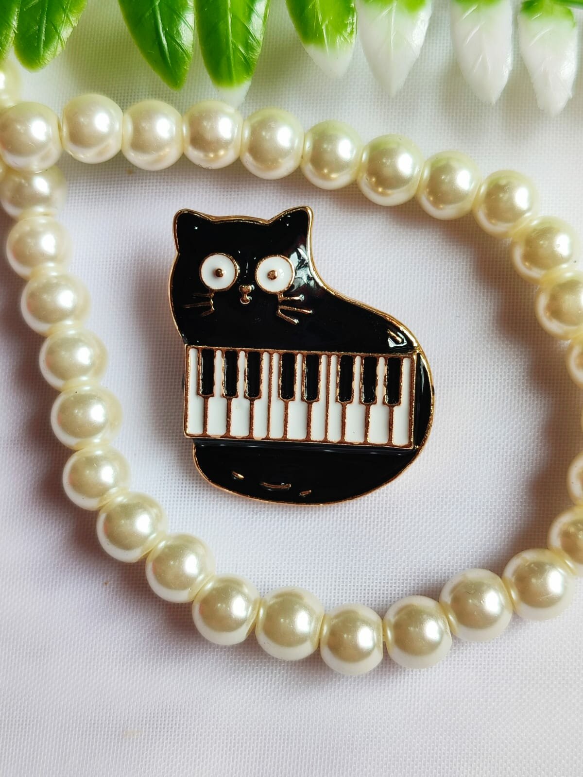 Брошь, эмаль