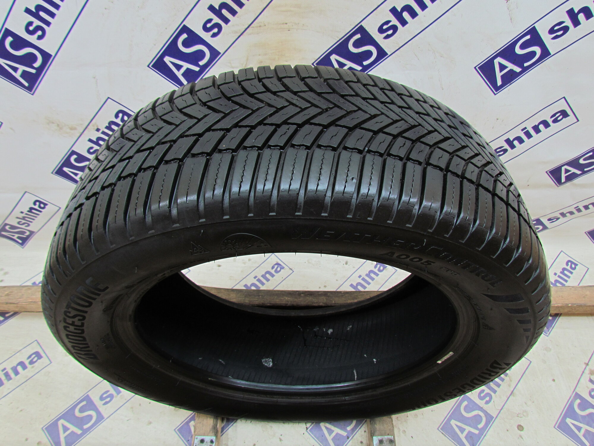 Bridgestone Weather Control A005 EVO 235 55 R18 летние БУ шины 5-10% износ , артикул 0025953