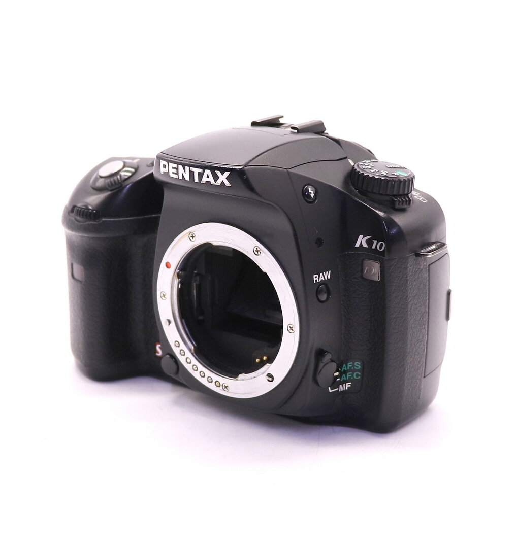 Pentax K10D body (пробег 69695 кадров)
