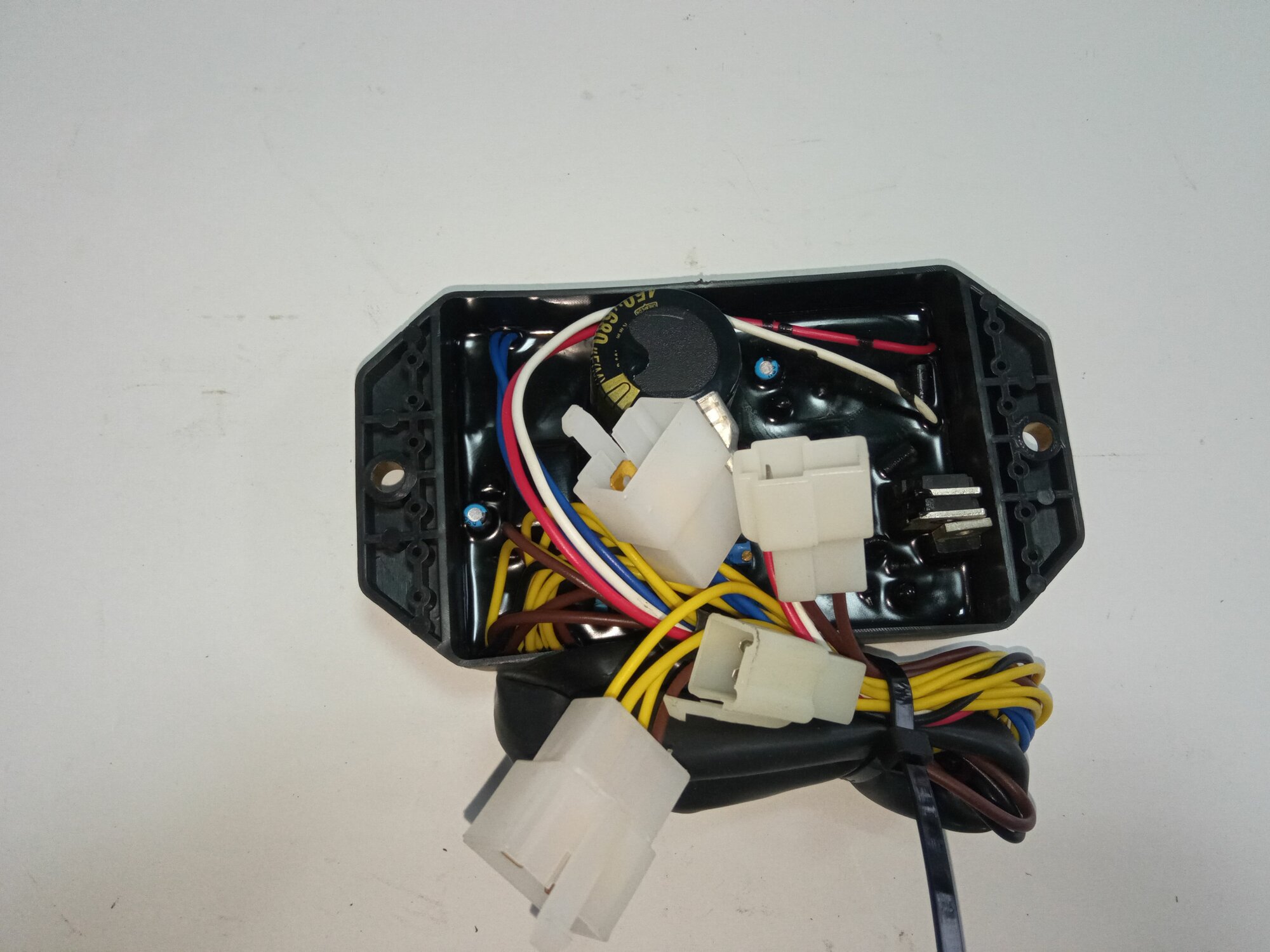 AVR 3 фазы, 14 проводов для бензогенератора 5-7 кВт