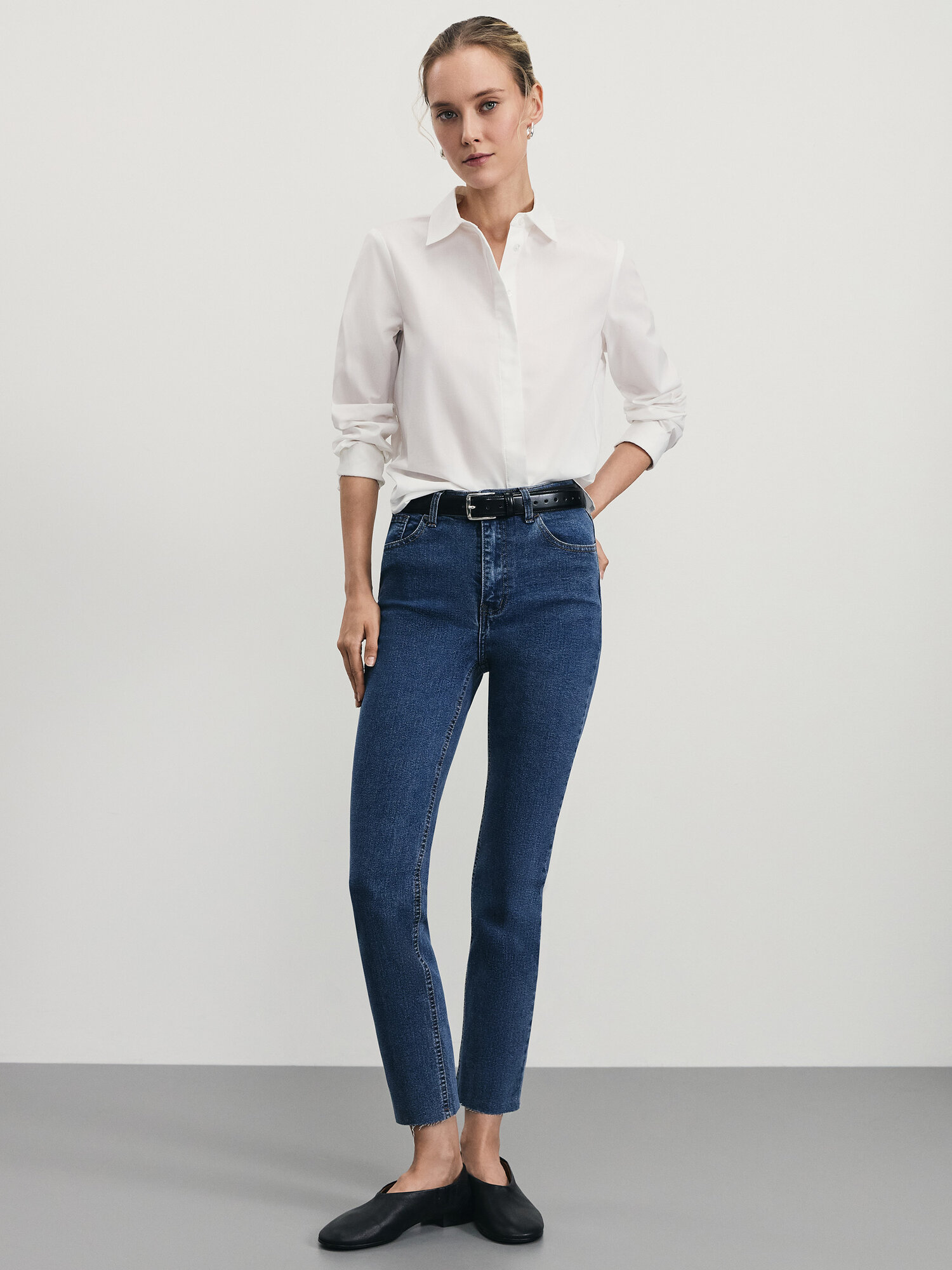 Джинсы зауженные slim 